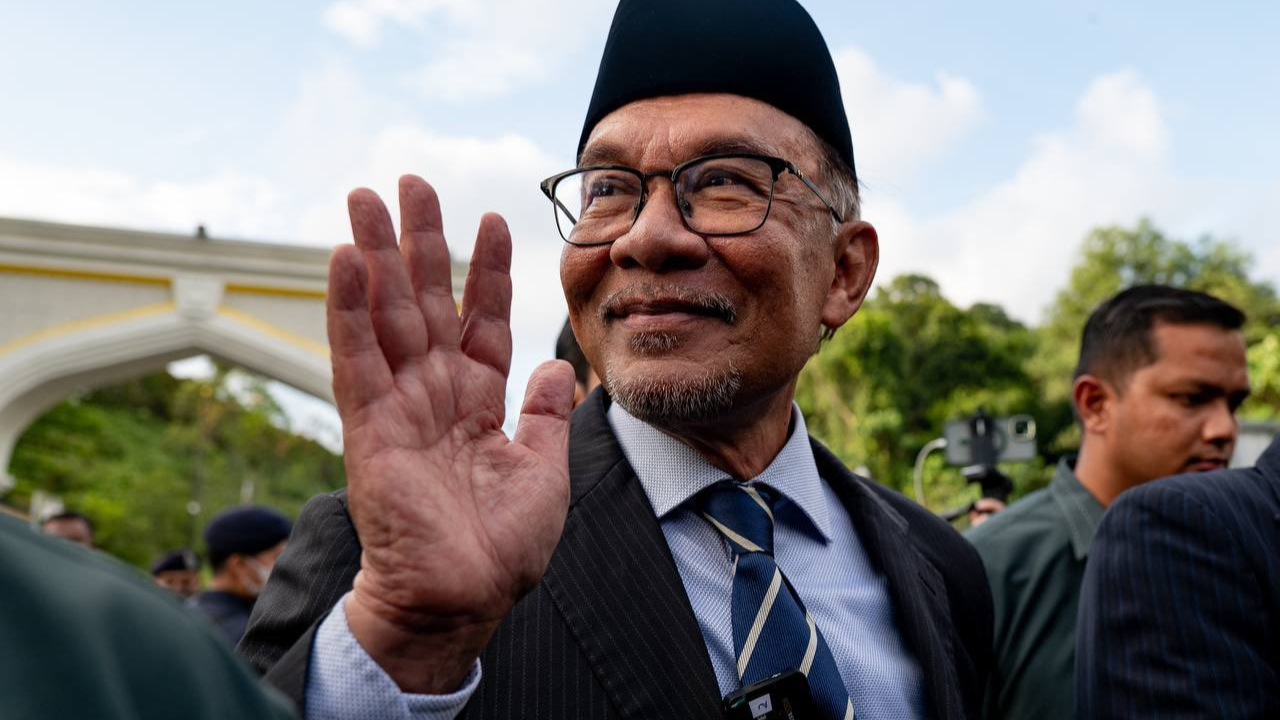 Anwar Ibrahim Chosen as the 10th Prime Minister of Malaysia