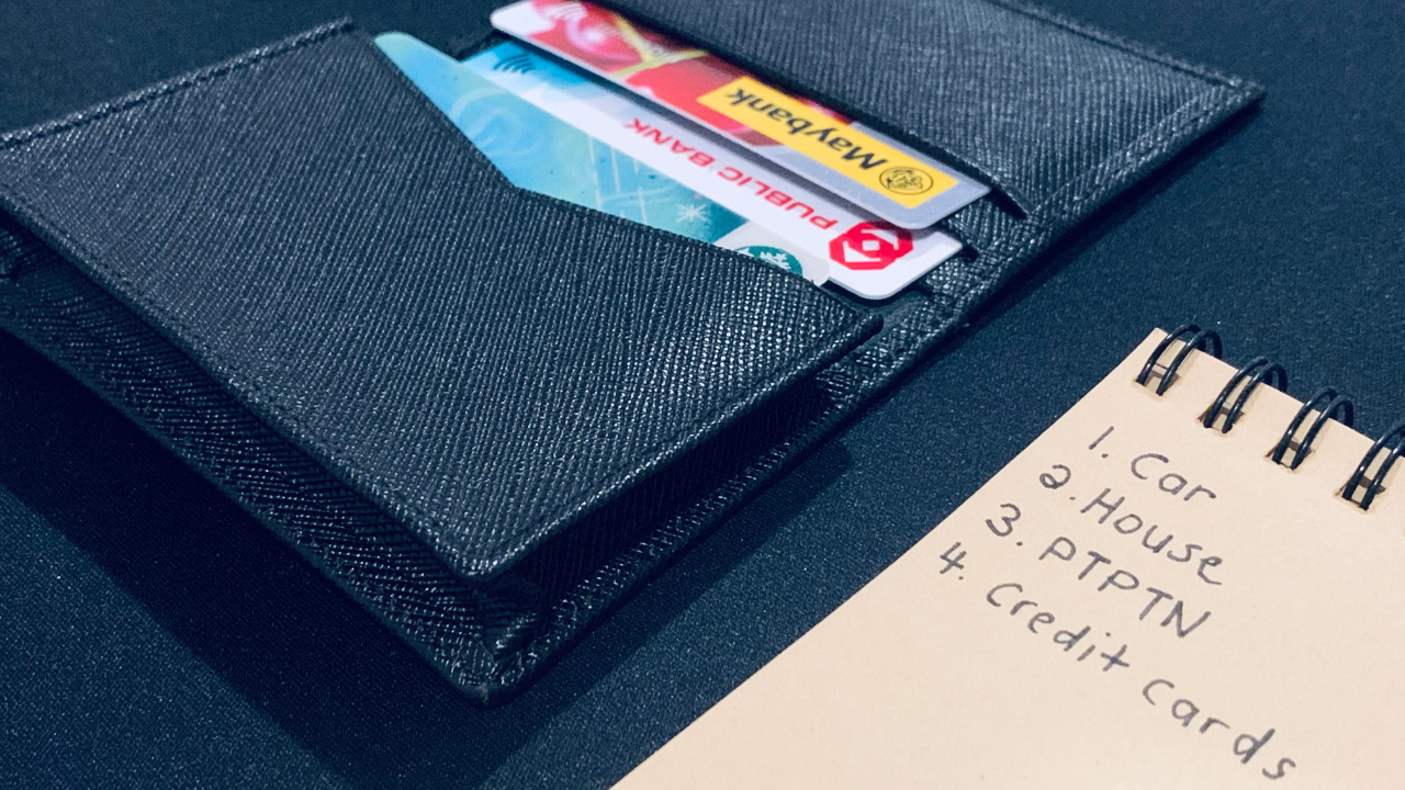 Start 2023 Right –– Here are Ways to Pay Off Your Debts for a Clean Slate