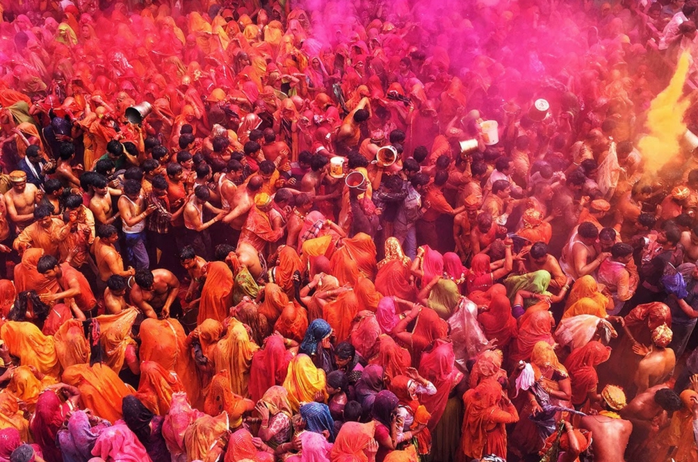 Intai sambutan festival Holi 2017 di India