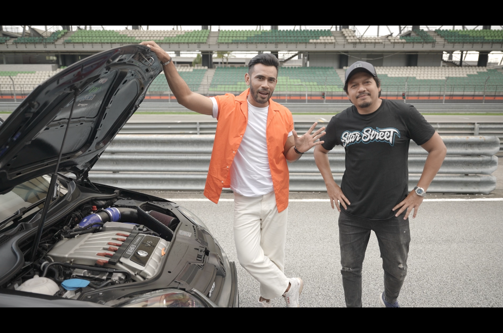 Pekin Ibrahim Packs A Rare Volkswagen Golf R32 In The Next Roda Panas ...