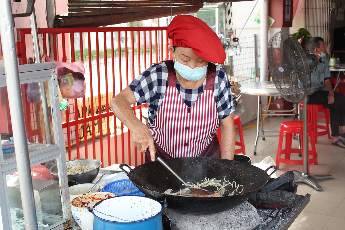 The Ultimate Char Koay Teow Guide: We Rate The Best Char Koay Teow ...