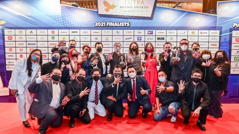 Astro Group Sweeps Four Putra Brand Awards | Astro Ulagam