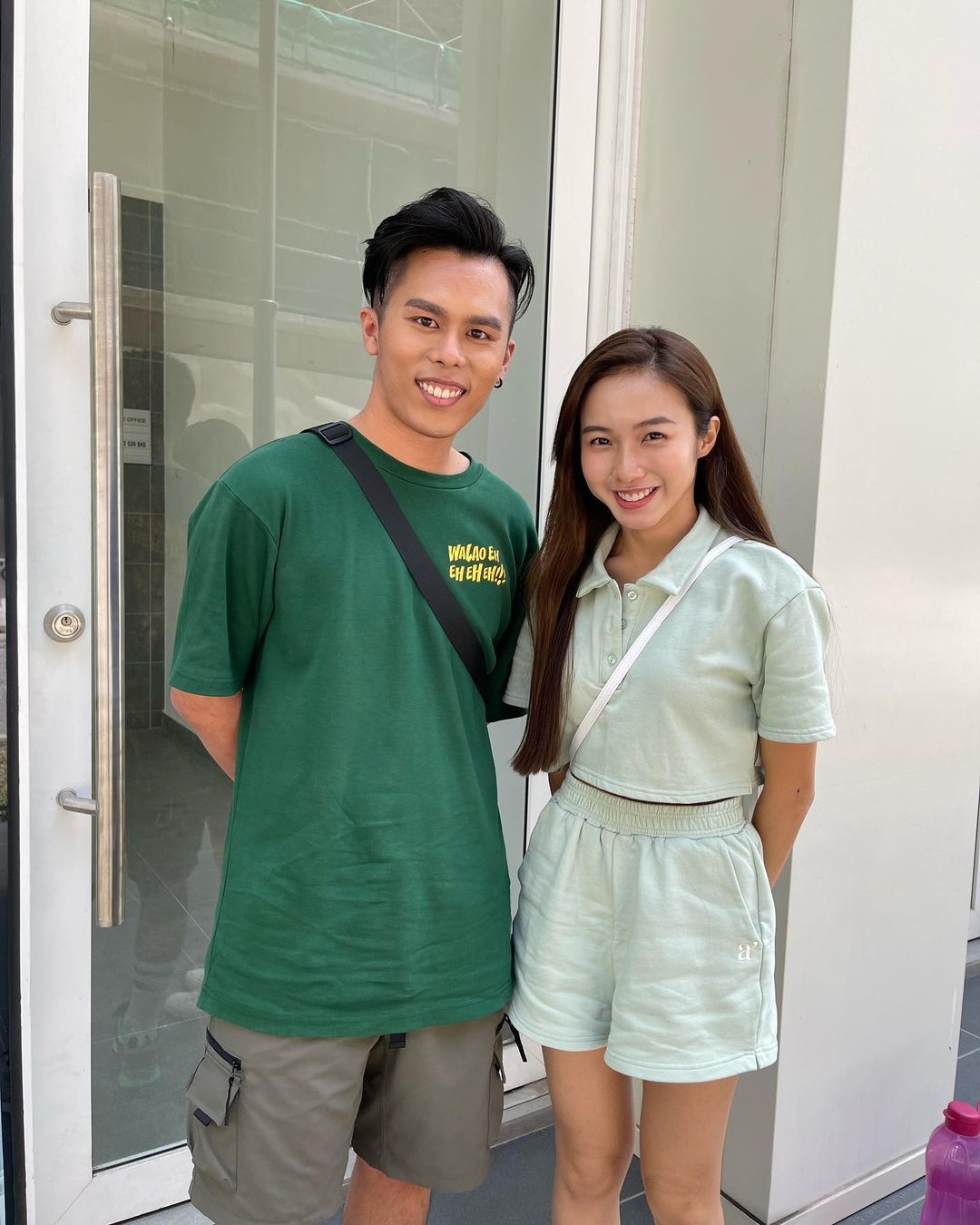 听周杰伦唱《说好的幸福呢》Michie爆哭！K佬怼脸拍 她哭出泪痕 | XUAN