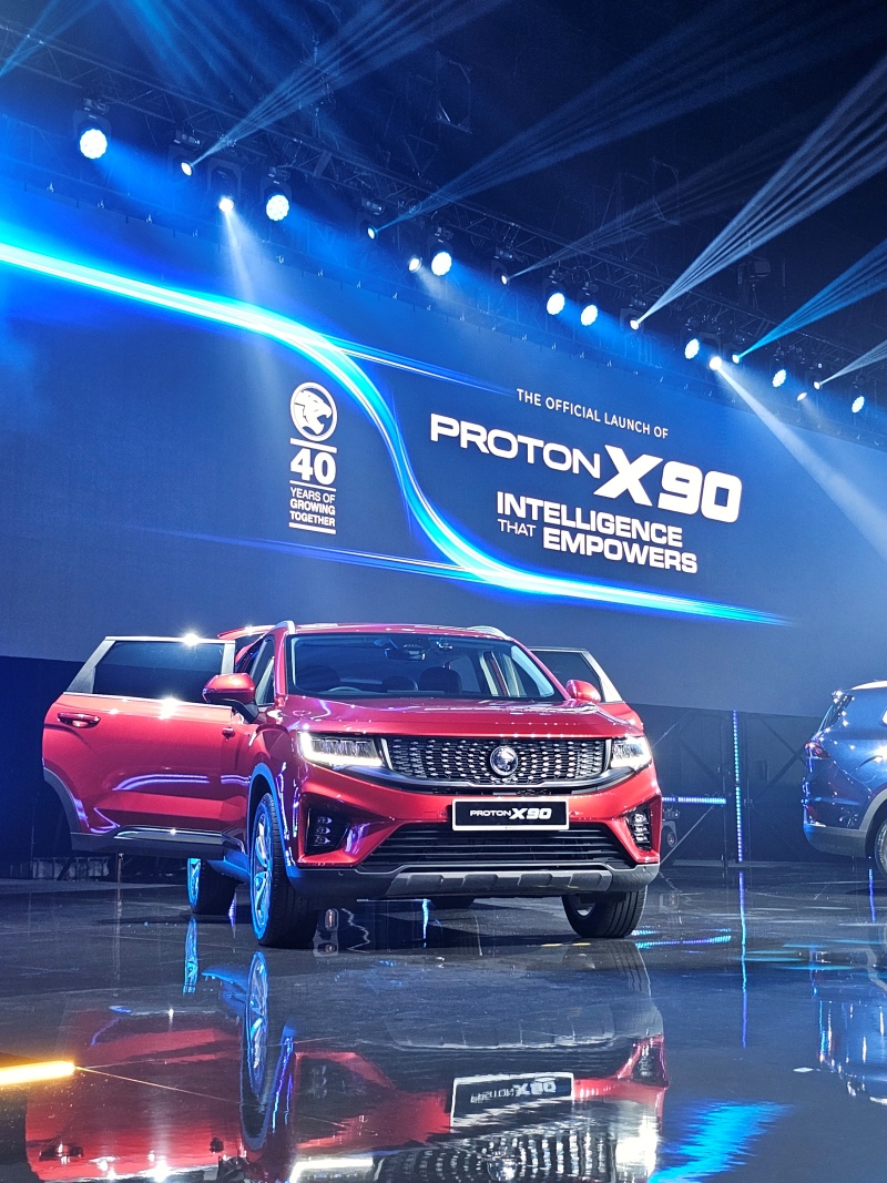 Car I Proton首辆新能源汽车X90来了！一家7口出游没问题! | XUAN