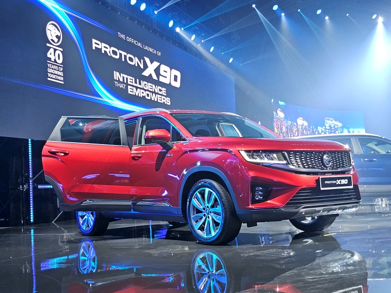 Car I Proton首辆新能源汽车X90来了！一家7口出游没问题! | XUAN