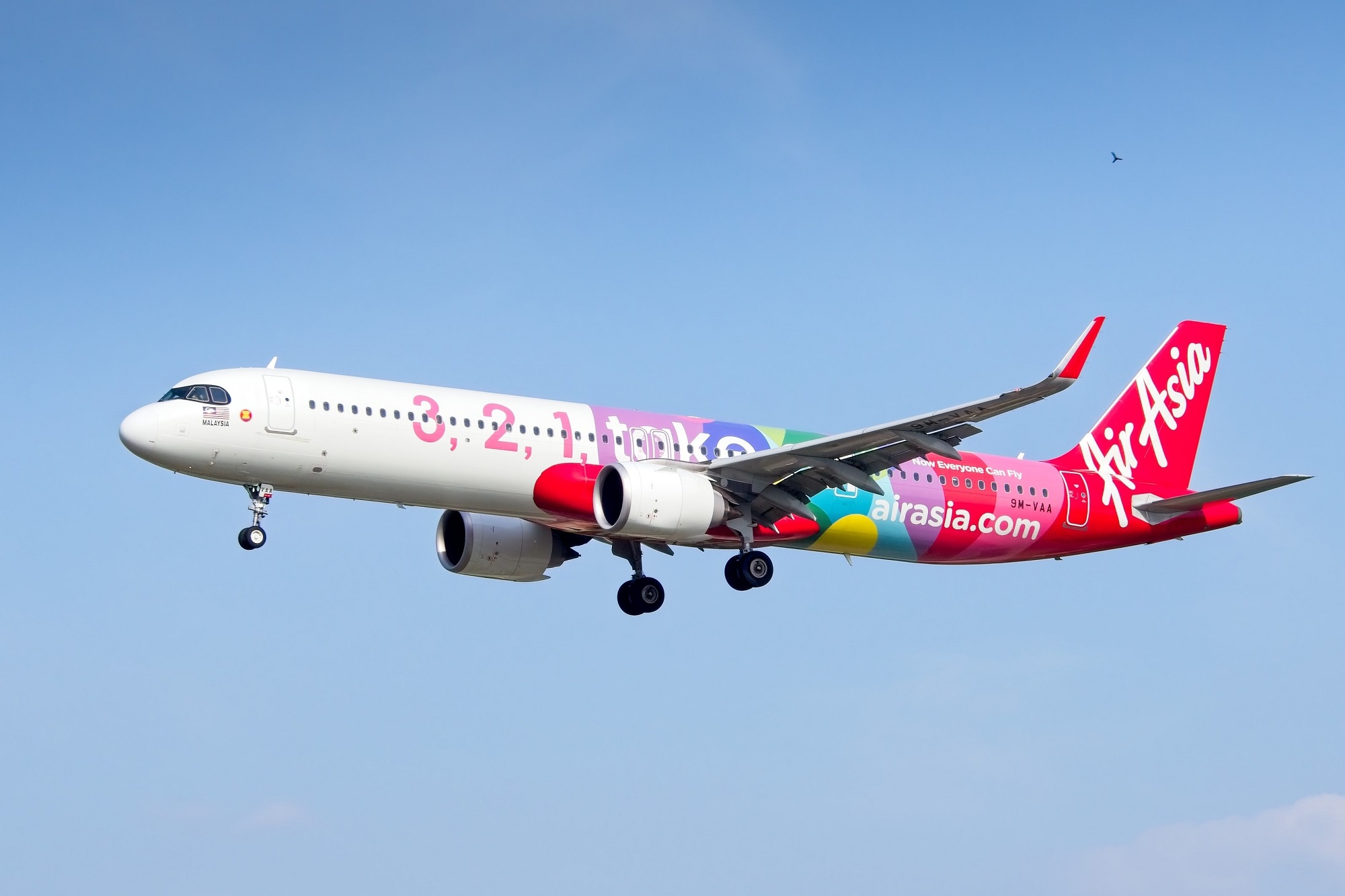 知多点｜买机票填姓名MAS、AirAsia大不同！一文搞懂First Name 和 Last Name！ | XUAN